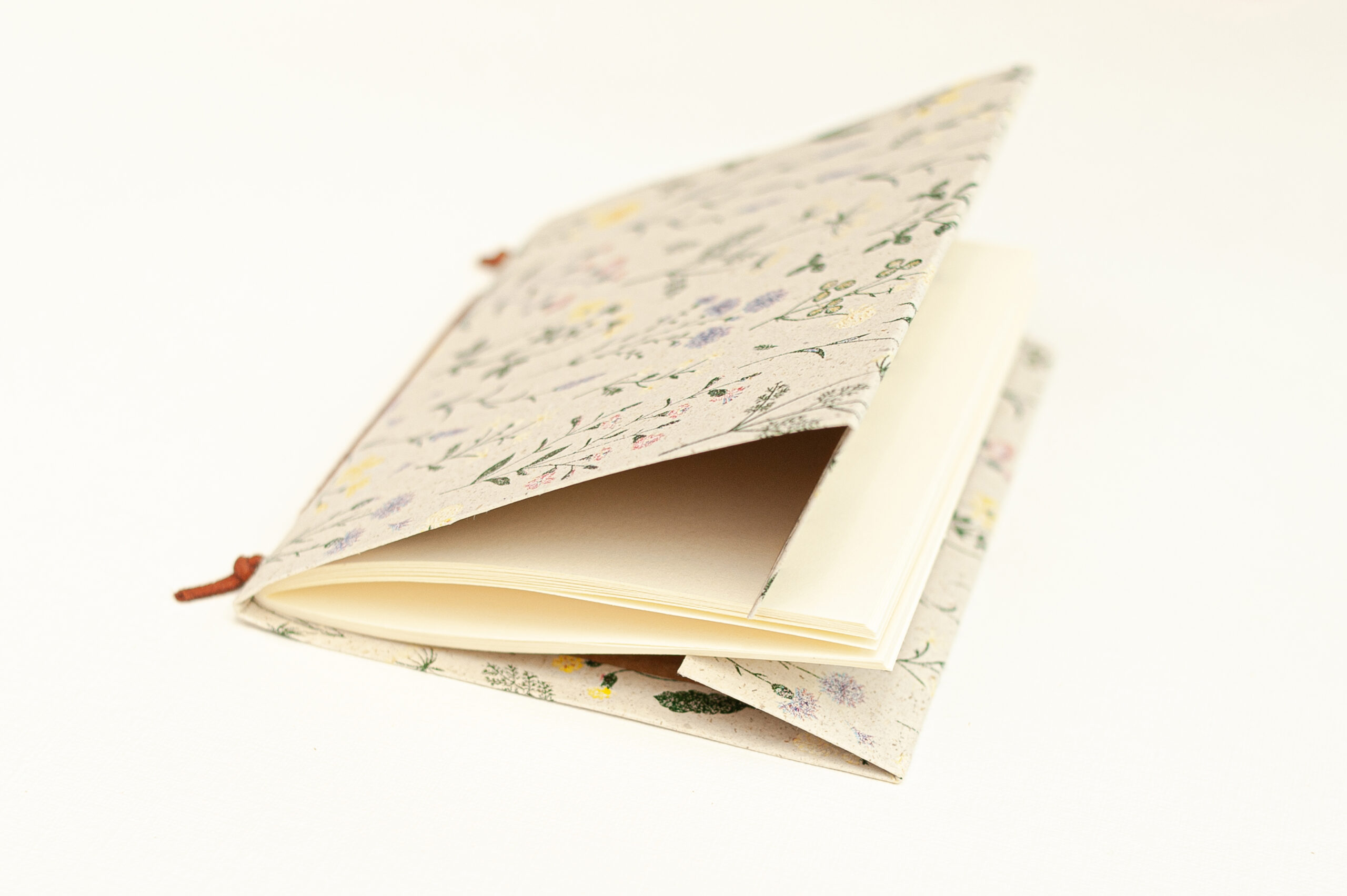 Crea cuadernos personalizados y únicos - Milbby Connect